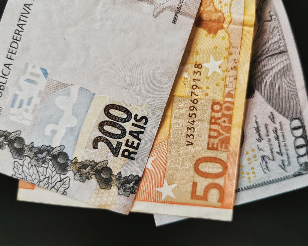 Câmbio fixo: veja as vantagens e desvantagens desse regime - Exchange